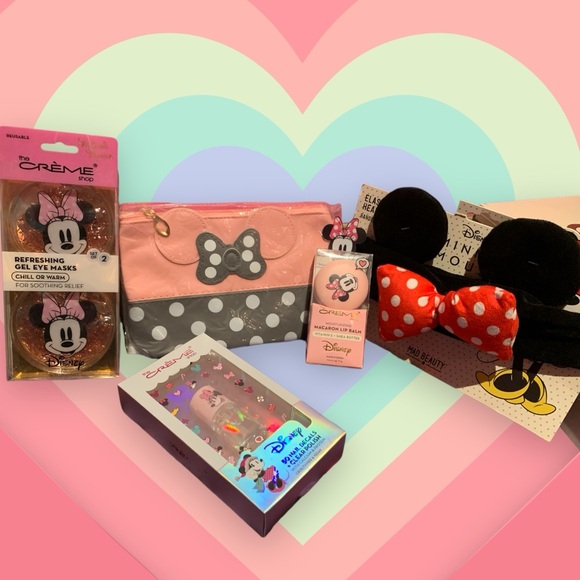 Skincare | Minnie Mouse Beauty Bundle Nwt | Poshmark